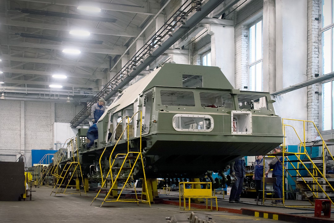LMZ Fulfilled State Contract for Tracked Platform Delivery in 2023