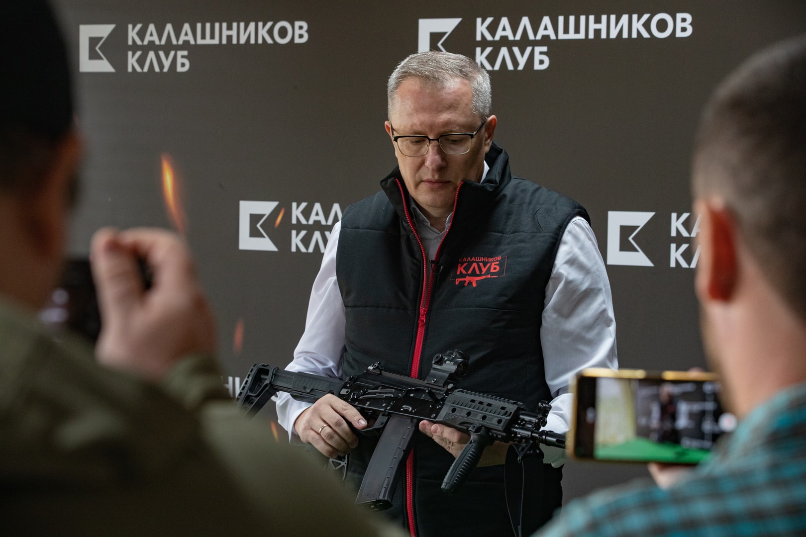 Kalashnikov Presents Updated AK-19 to Journalists