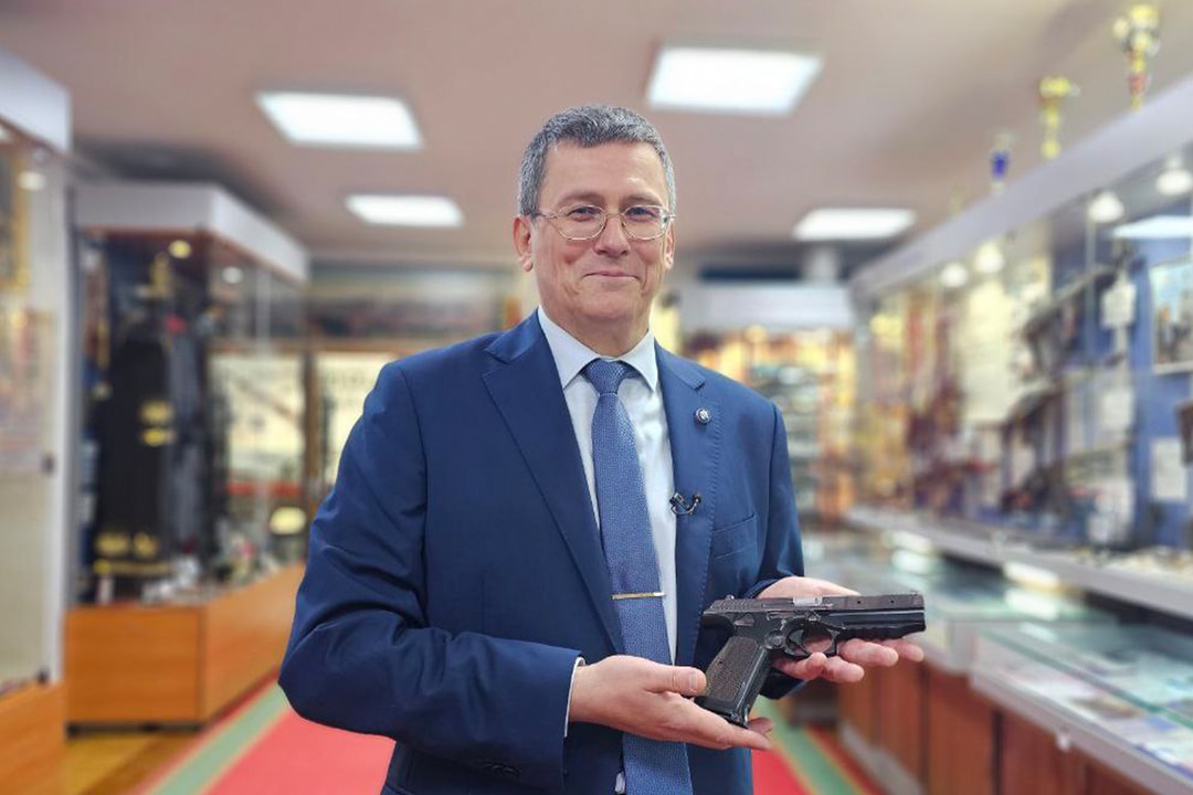 Kalashnikov: Dmitriy Lebedev, Cutting-Edge Pistol Designer, Turns 60