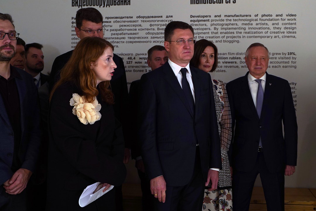 LOMO Presents Latest Cine Lenses to Deputy Prime Minister of Russia ...